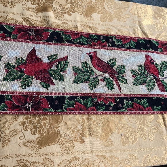 VINTAGE HOLIDAY TABLE RUNNER | Holiday | Vintage Holiday Tapestry ...